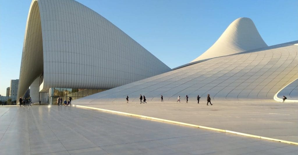 Cultural Influences in Architecture: Blending Tradition with Modern ...