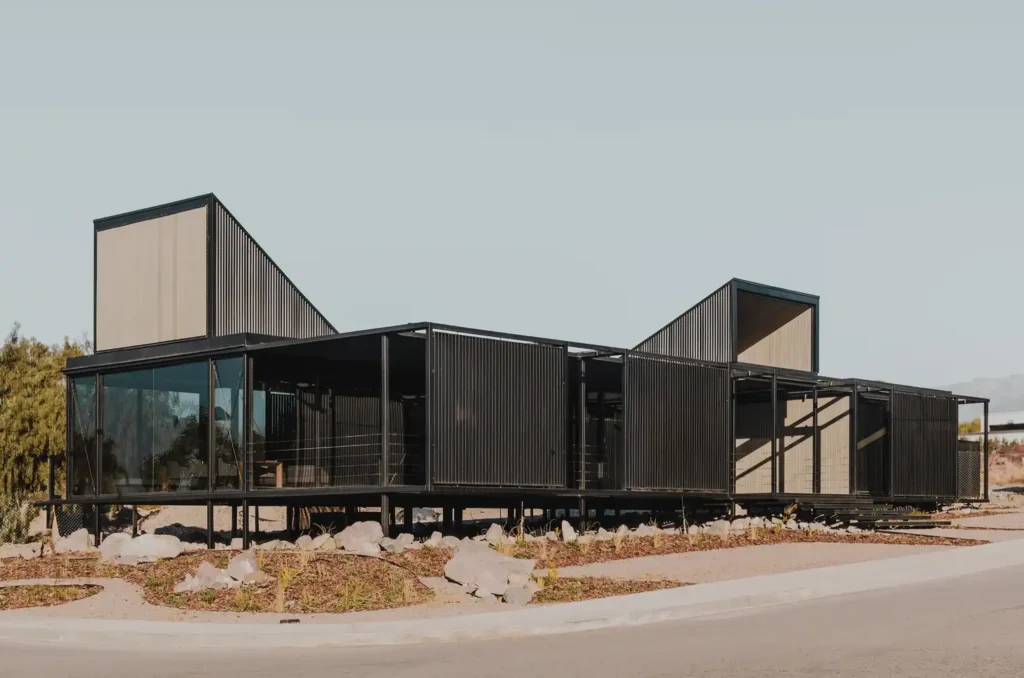 Temporary Commercial Pavilion - Visitor Center by FP/ARQS. | Learn ...