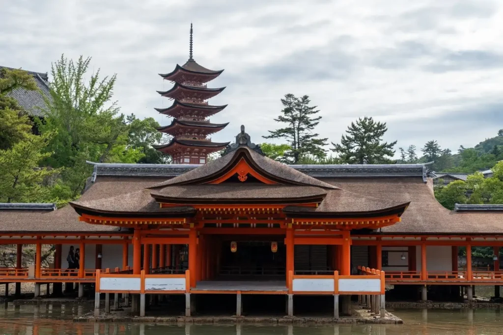 Japanese Architecture: A Guide to Tradition and Modern Design | Learn ...